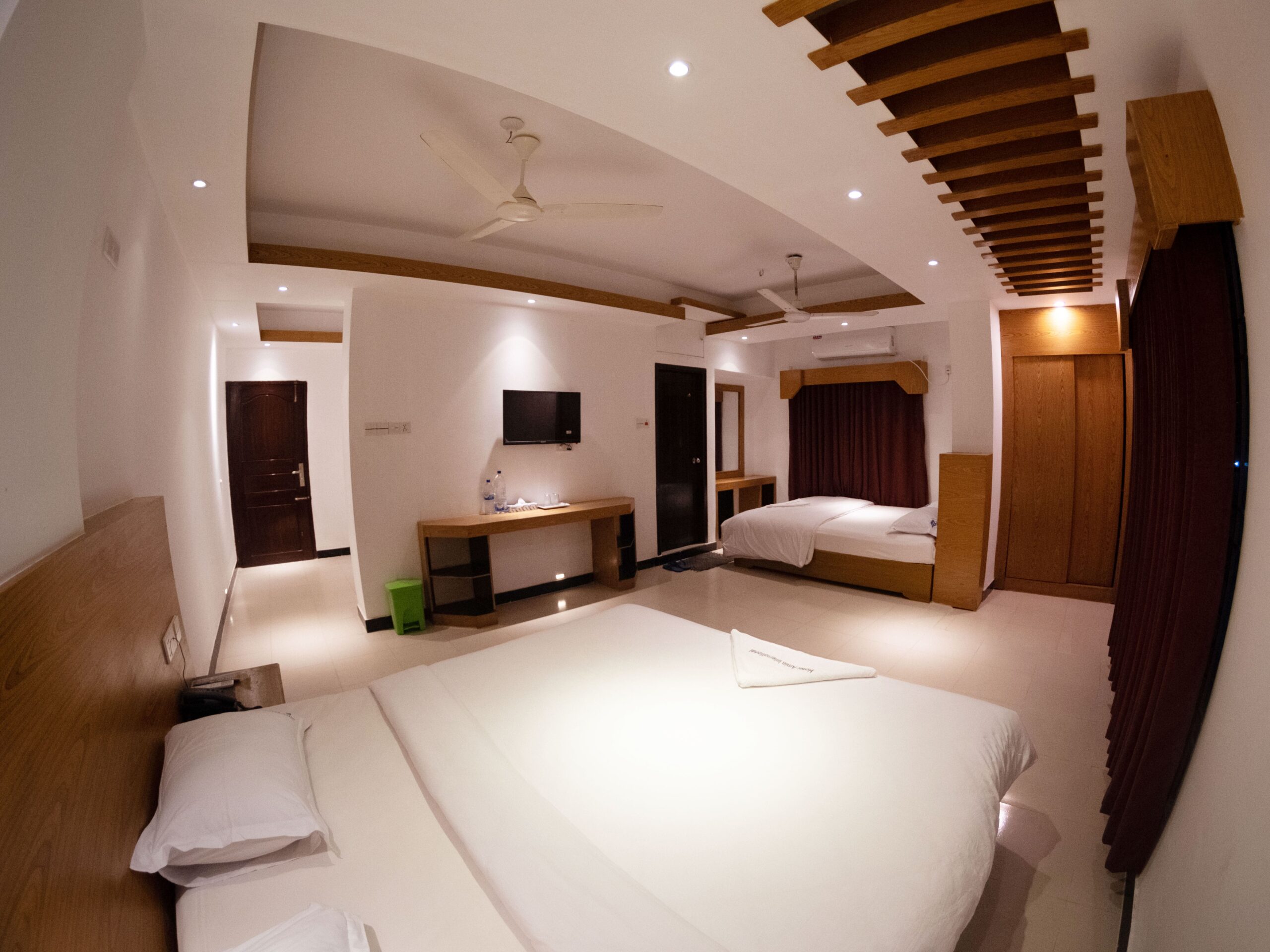 Family Suits Room - Hotel Amin International