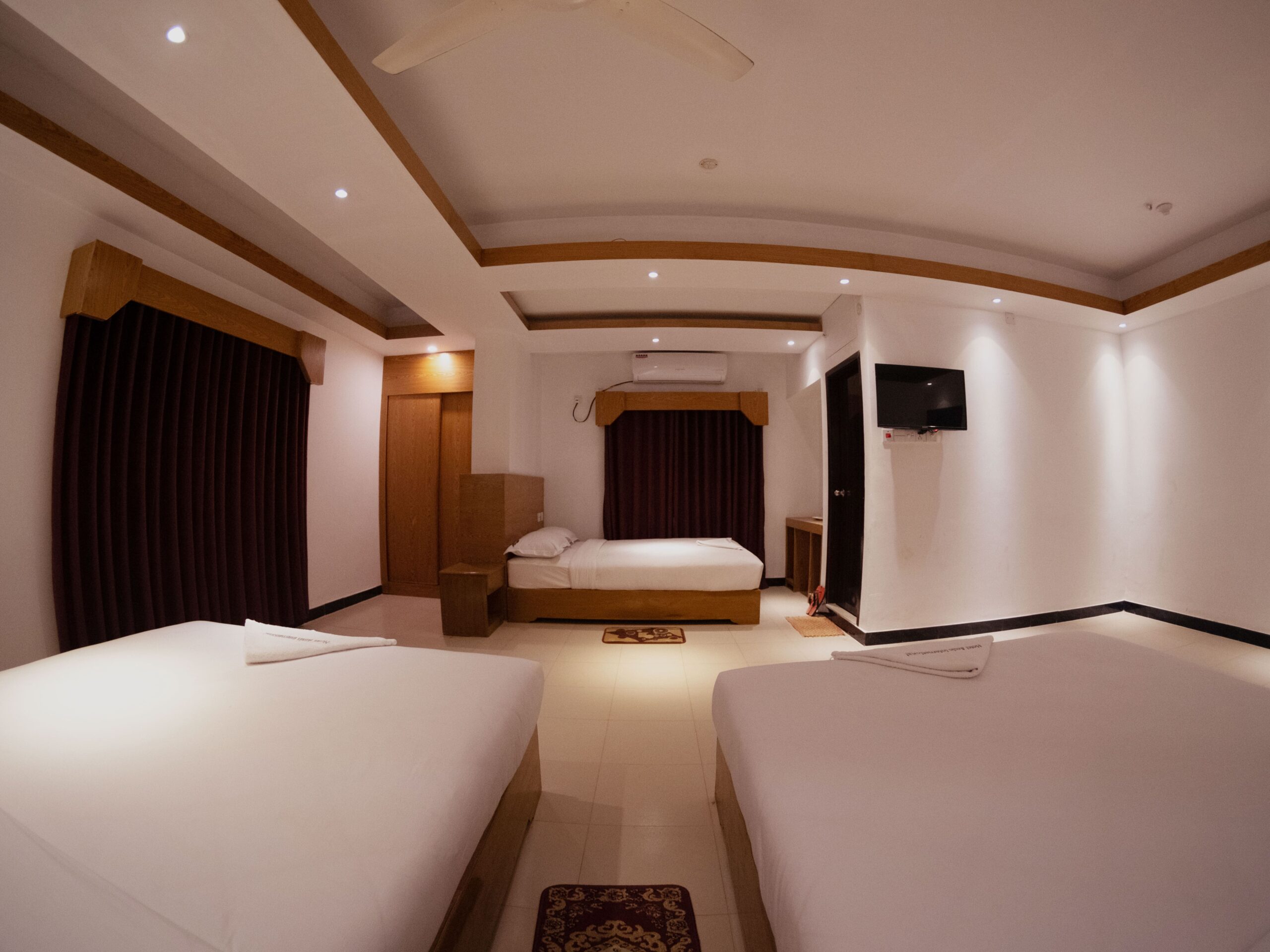 Family Suits Room - Hotel Amin International