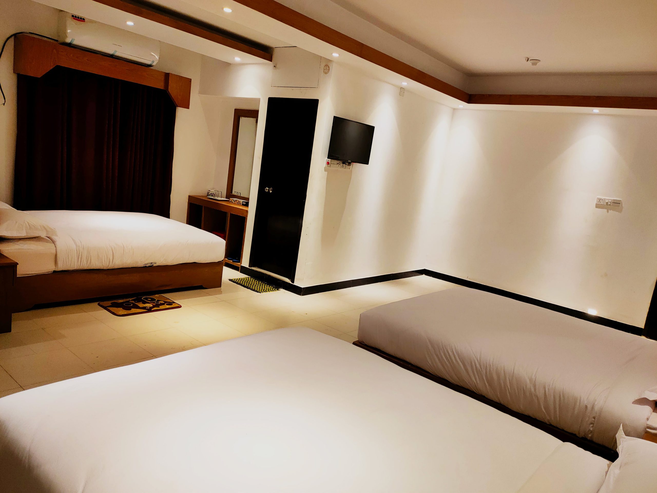 Family Suits Room - Hotel Amin International